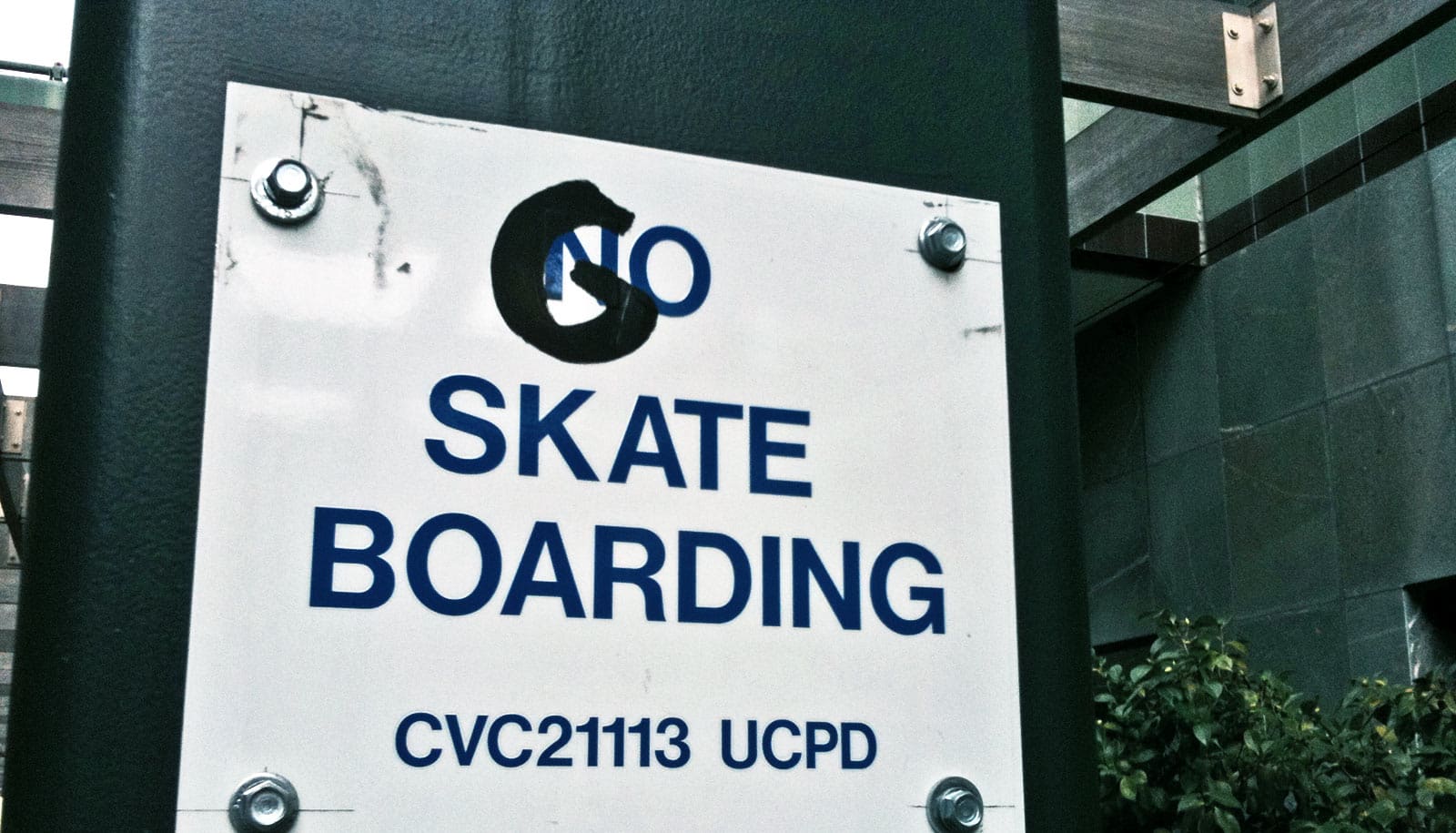 go-skateboarding-sign_1600 - Futurity