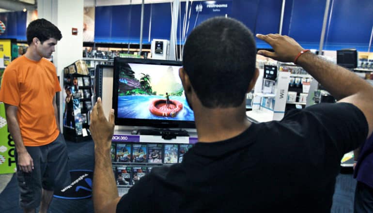 playing-video-game-camera_1600 - Futurity