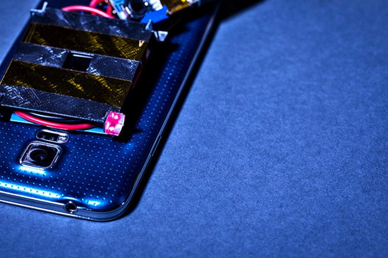 This laser could charge your phone from across the room - Futurity