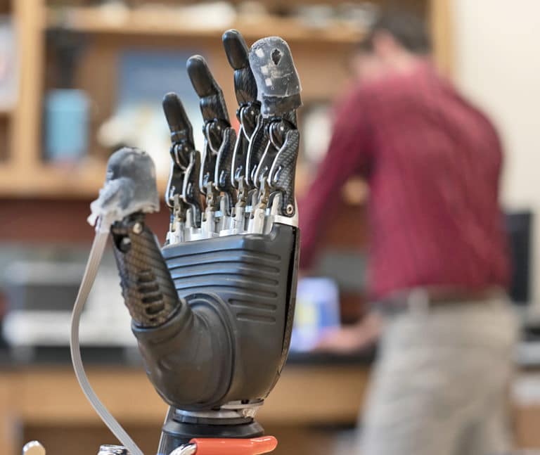 'E-skin' lets prosthetic hands sense touch and pain - Futurity