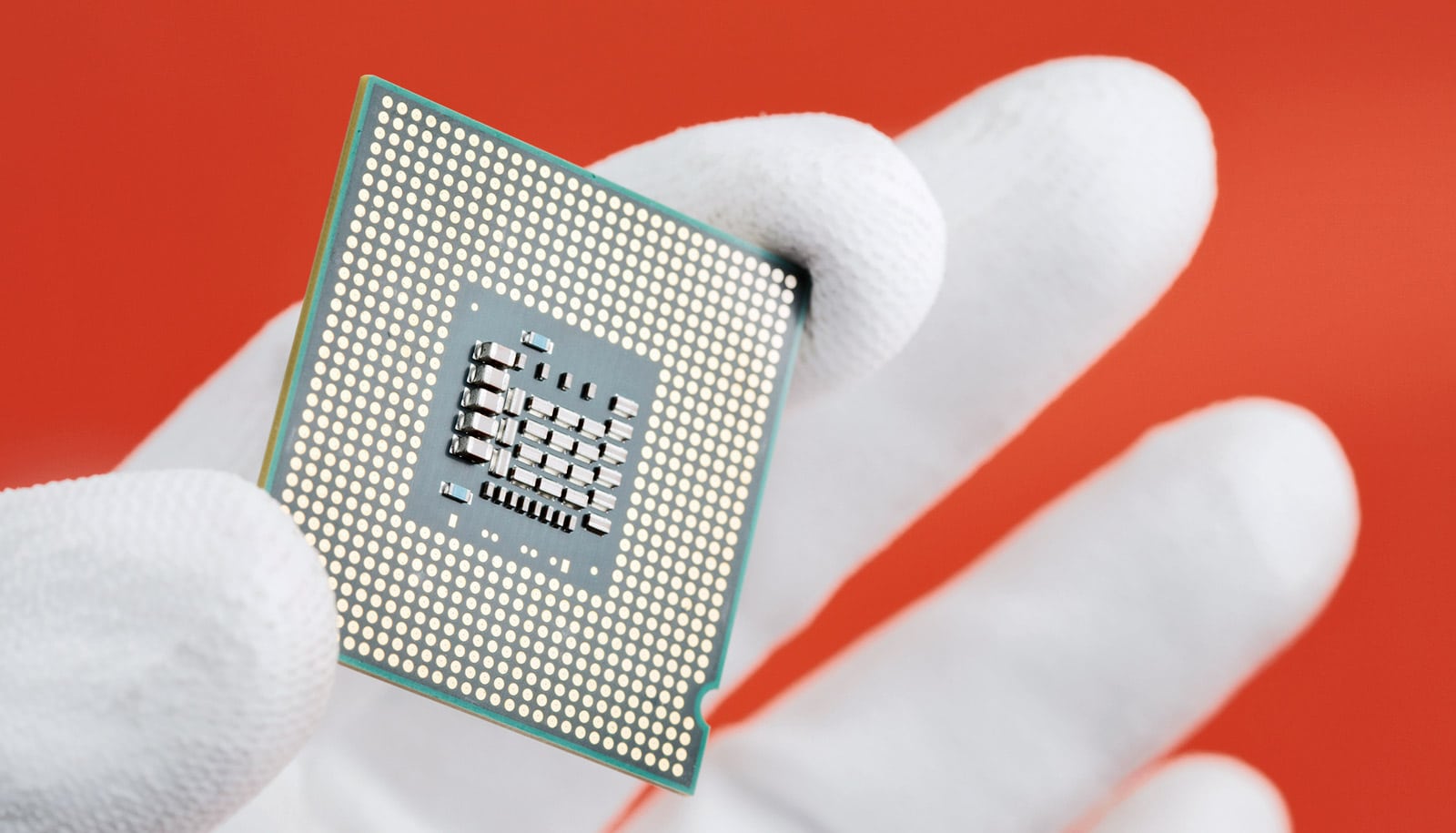 Memristor setup could make computer chips more efficient - Futurity