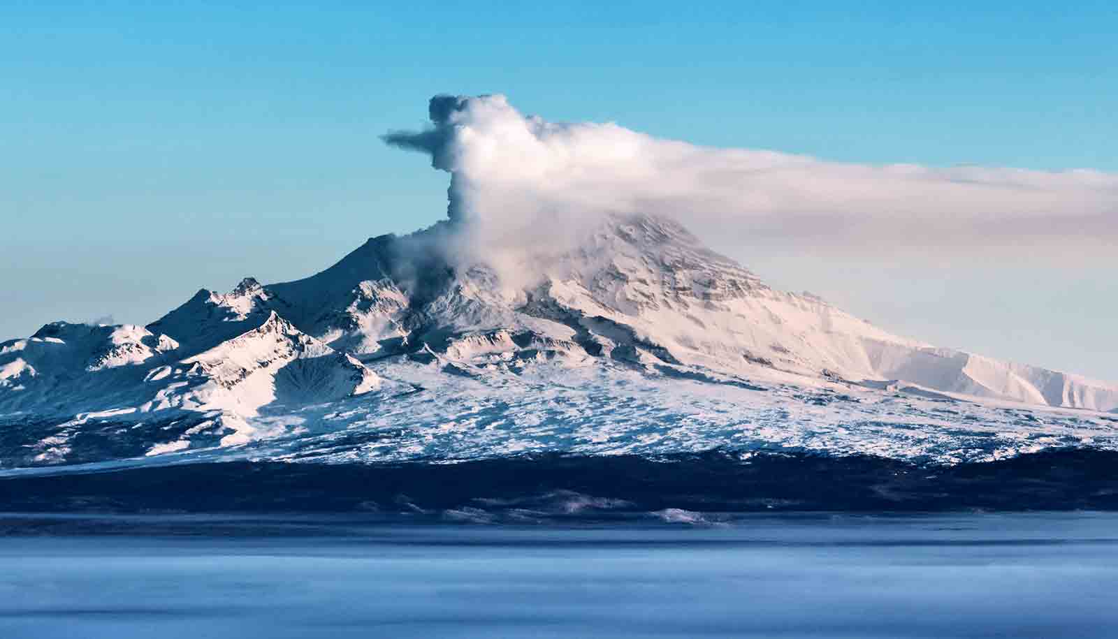 World's most explosive volcano holds lots of water - Futurity