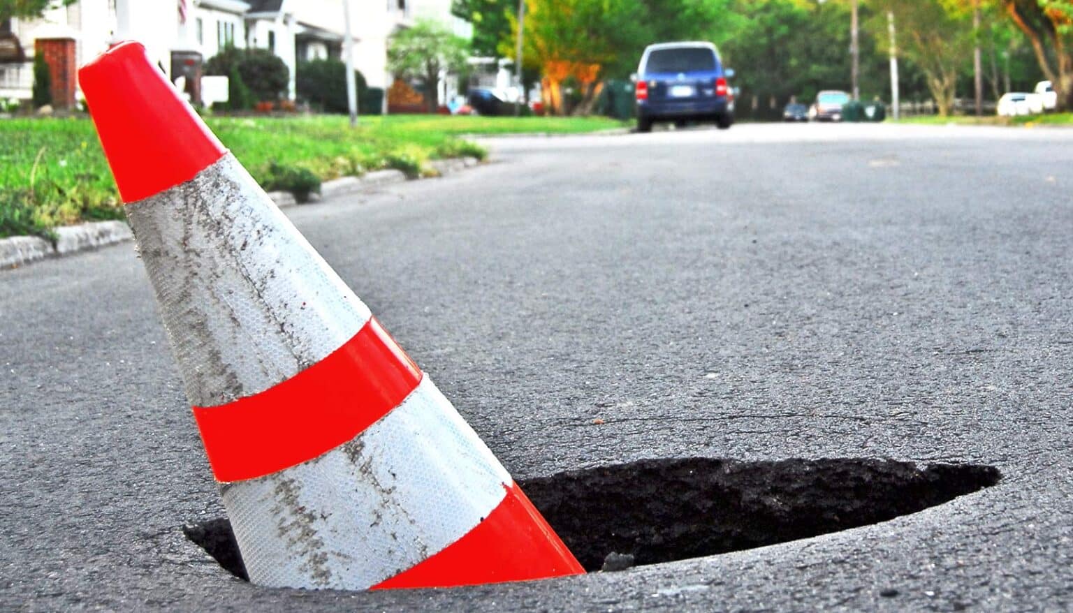 science-behind-potholes-what-causes-potholes-1600 - Futurity