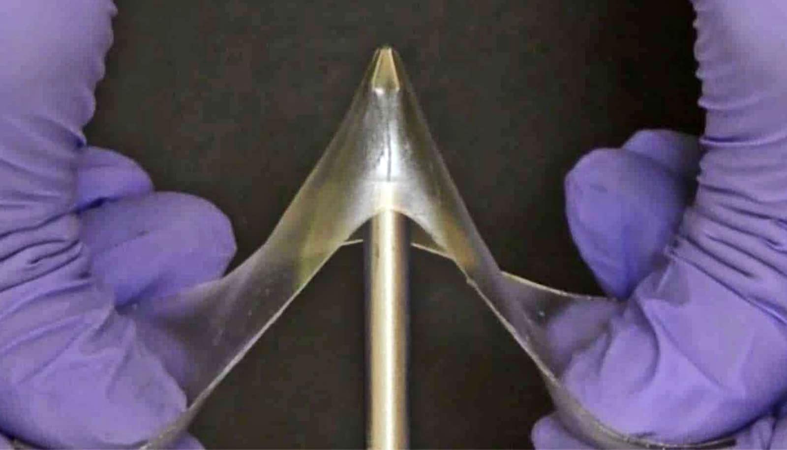 'Glassy gels' are stretchy, sticky, and super tough - Futurity